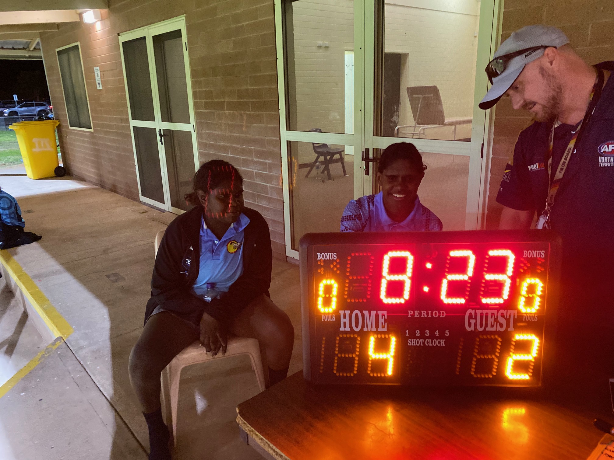 Our Arlparra girls do work experience with the AFLNT! | Wanta ...